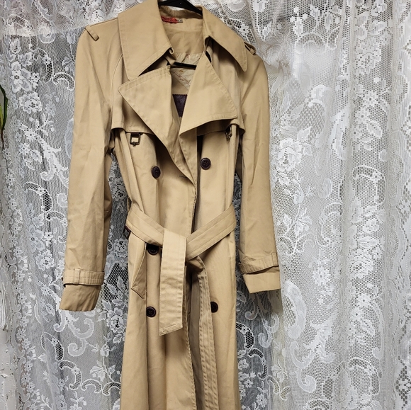 Etienne Aigner | Jackets & Coats | Vintage Etienne Aigner Trench Coat ...